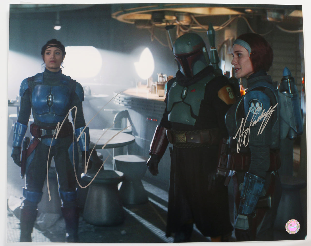 Katee Sackhoff as Bo-Katan and Mercedes Varnado as Koska Reeves in Sta ...