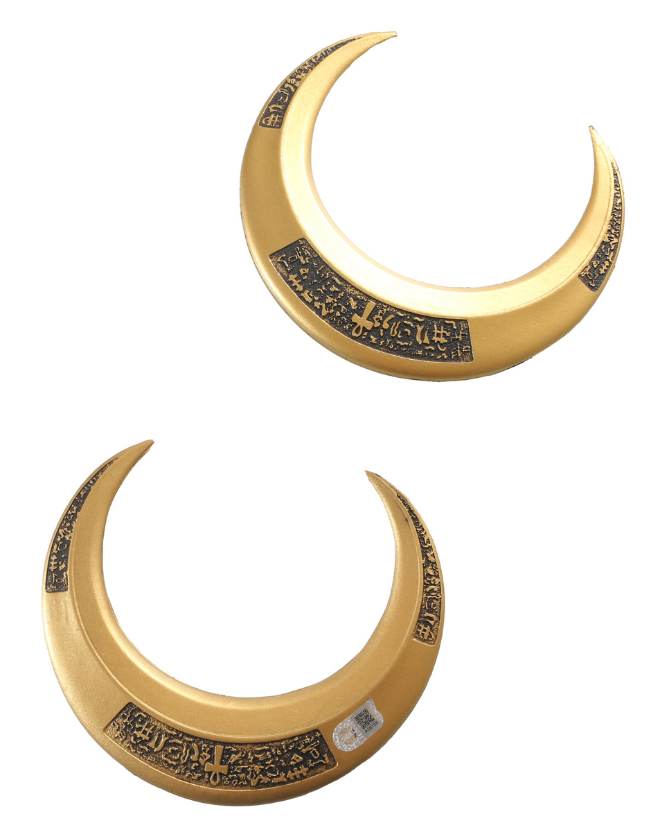 Moon Knight Prop Replica Crescent Blades (SWAU) Signed by Oscar Isaac ...