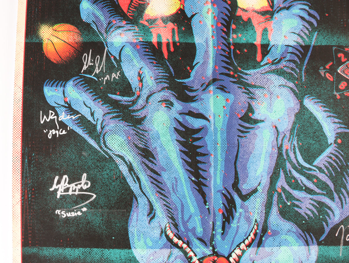 Stranger Things (Beckett) 24x36 Poster Cast Signed by Sadie Sink, Nata ...