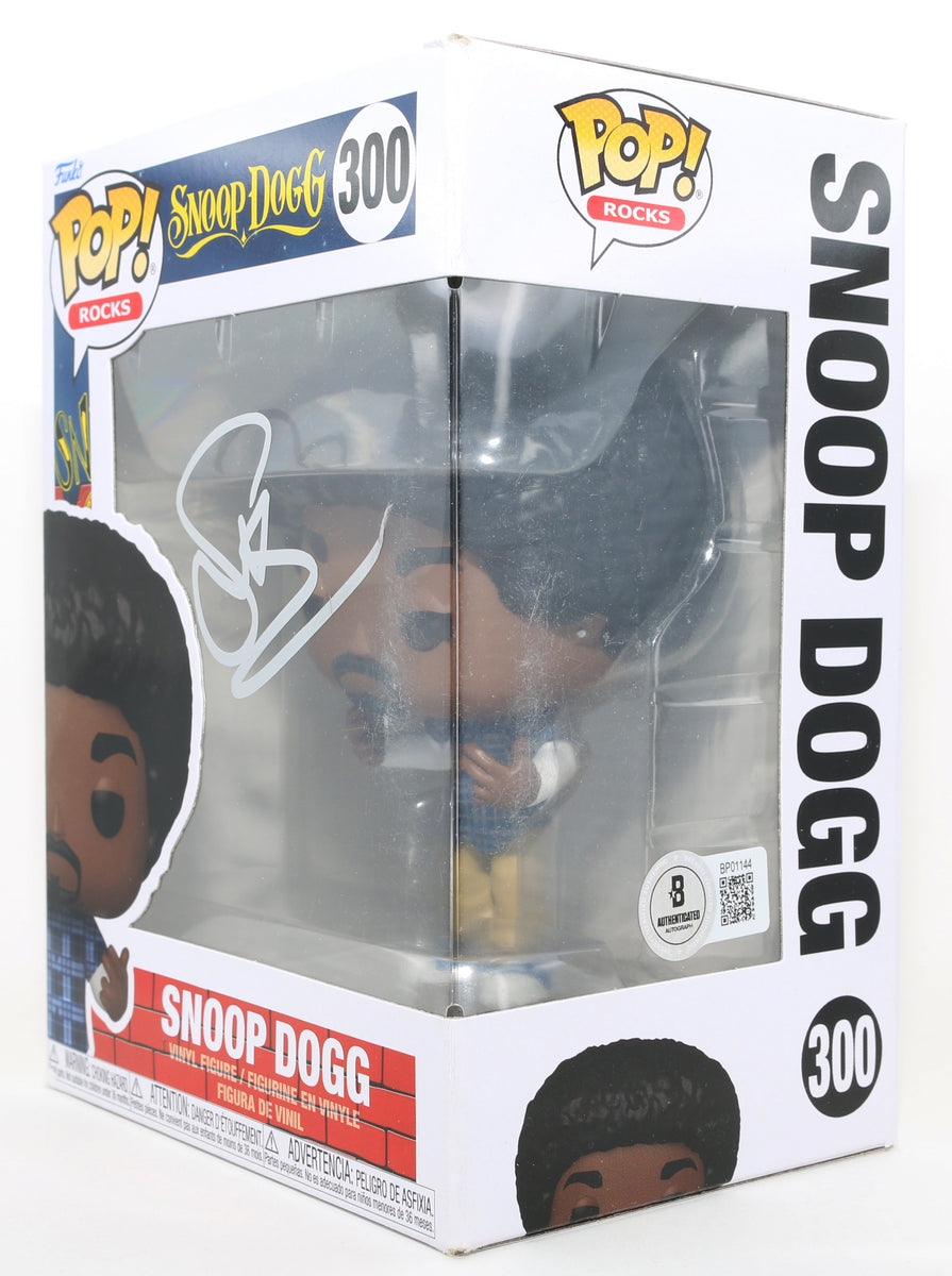 Snoop Dogg Rapper & Producer (Beckett) Signed Funko POP! #300 – SWAU ...