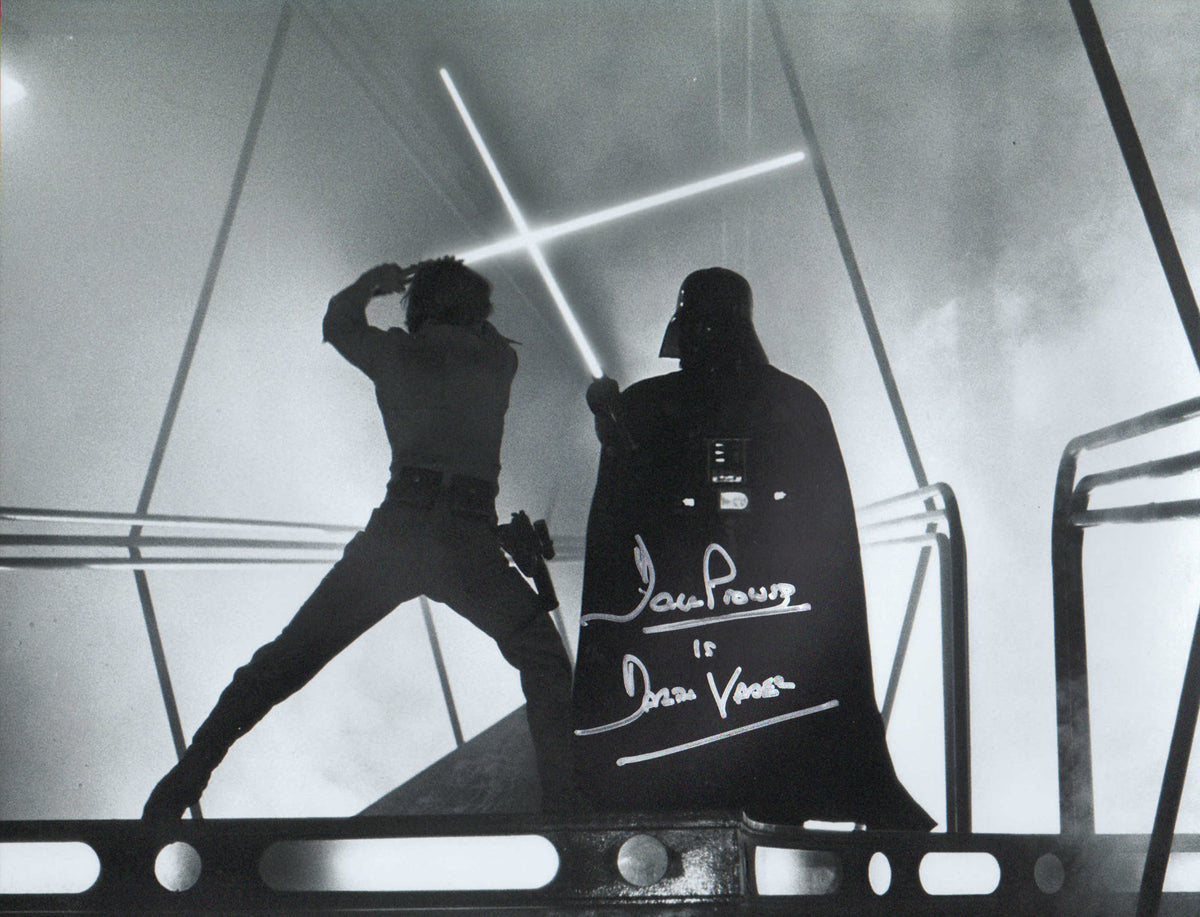 Dave Prowse as Darth Vader vs. Luke Skywalker in Lightsaber Duel in St ...