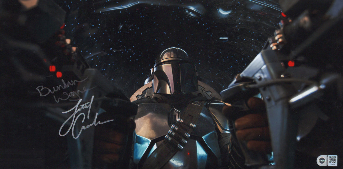 Lateef Crowder and Brendan Wayne as the Mandalorian in Star Wars: The ...