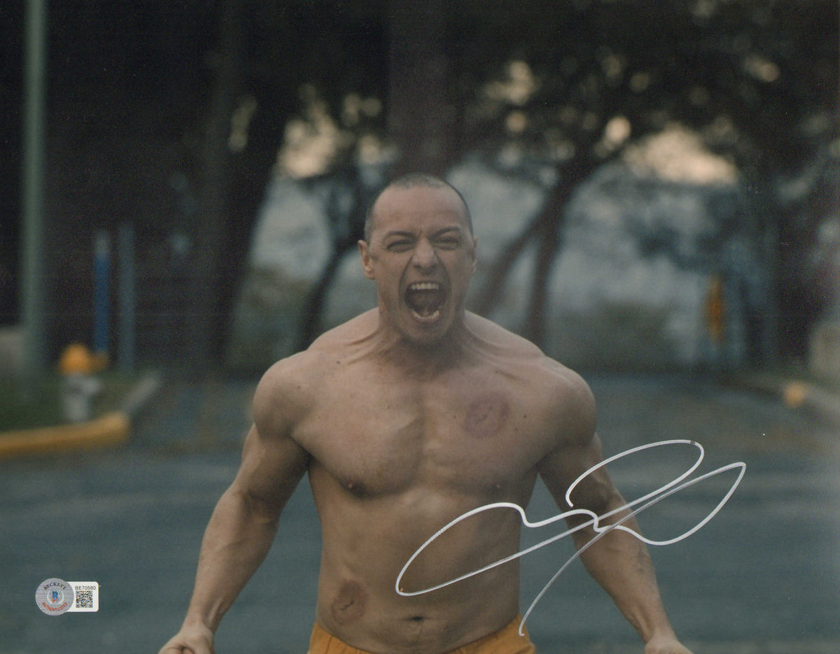 James McAvoy as The Beast in Glass (Beckett) Signed 11x14 Photo – SWAU ...