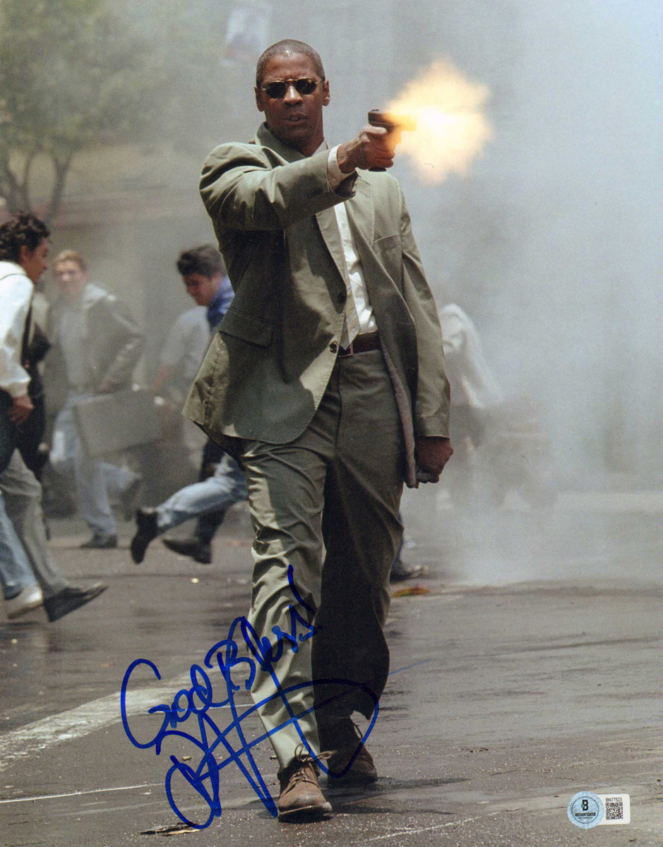 Denzel Washington as John W. Creasy in Man on Fire (Beckett) Signed 11 ...
