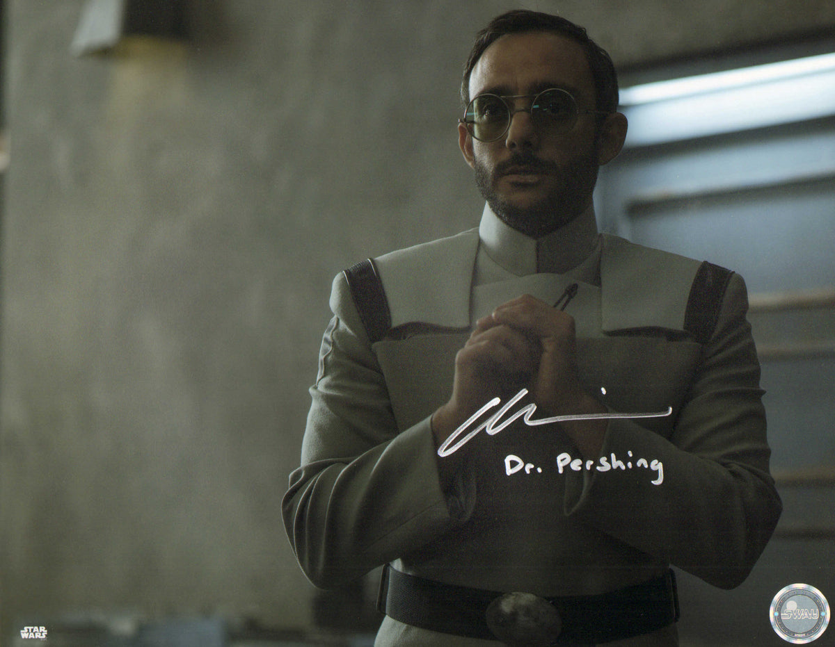 Omid Abtahi as Dr. Pershing in Star Wars: The Mandalorian (SWAU) Signe ...