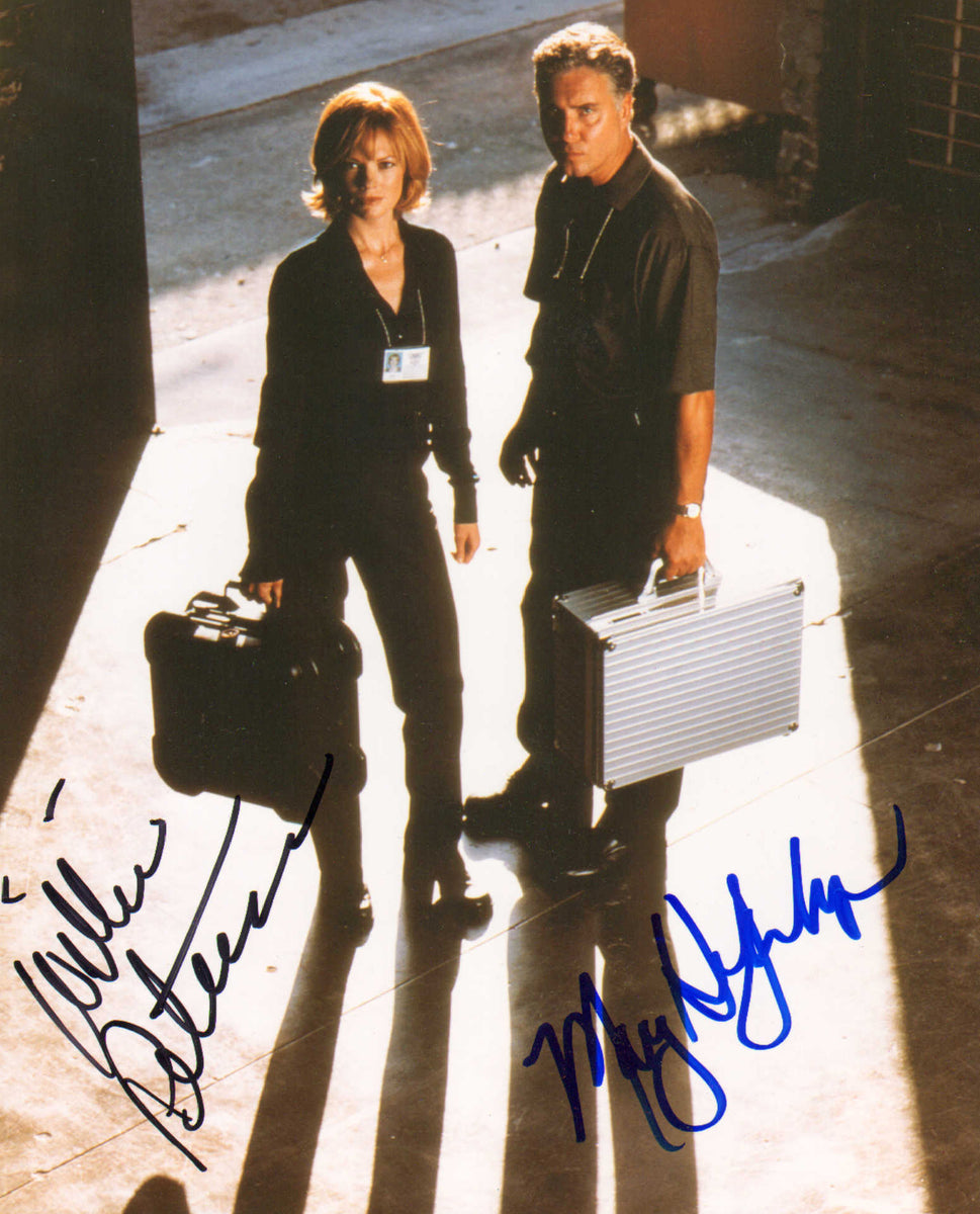 Marg Helgenberger as Catherine Willows & William Petersen as Dr. Gil G ...