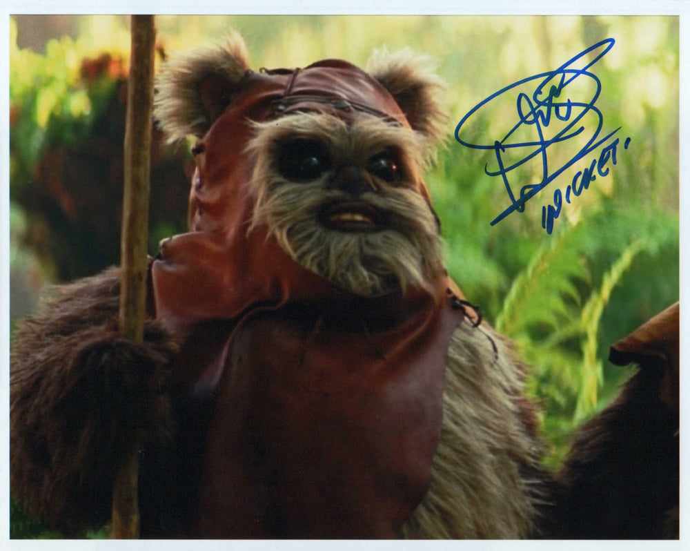 Warwick Davis as Wicket the Ewok in Star Wars: Return of the Jedi Sign ...