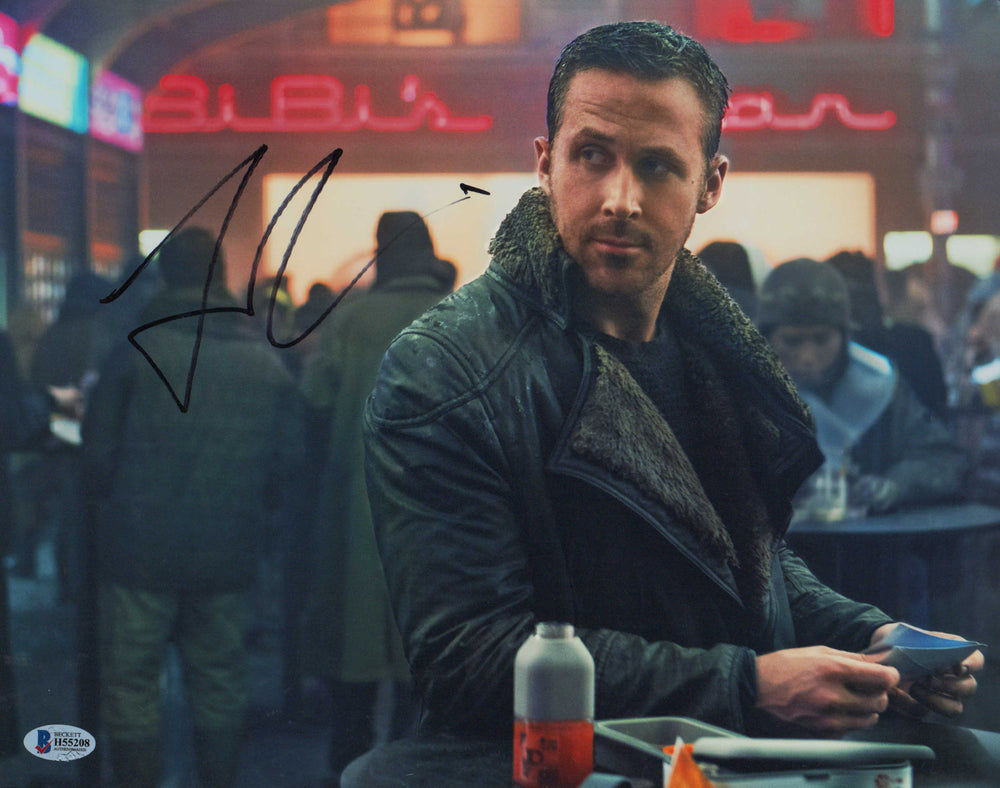 Ryan Gosling as Officer K in Ridley Scott's Blade Runner 2049 (Beckett ...