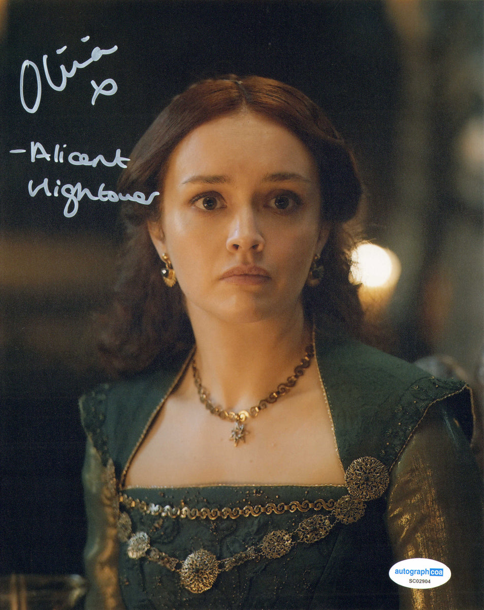 Olivia Cooke as Alicent Hightower in HBO's House of the Dragon (ACOA ...