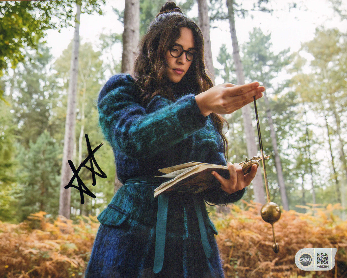 Adria Arjona as Anathema Device in Good Omens (SWAU) Signed 8x10 Photo ...