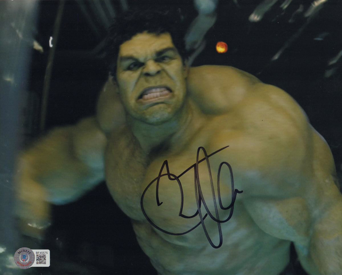 Mark Ruffalo as Hulk in The Avengers Signed 8x10 Photo – SWAU Auction