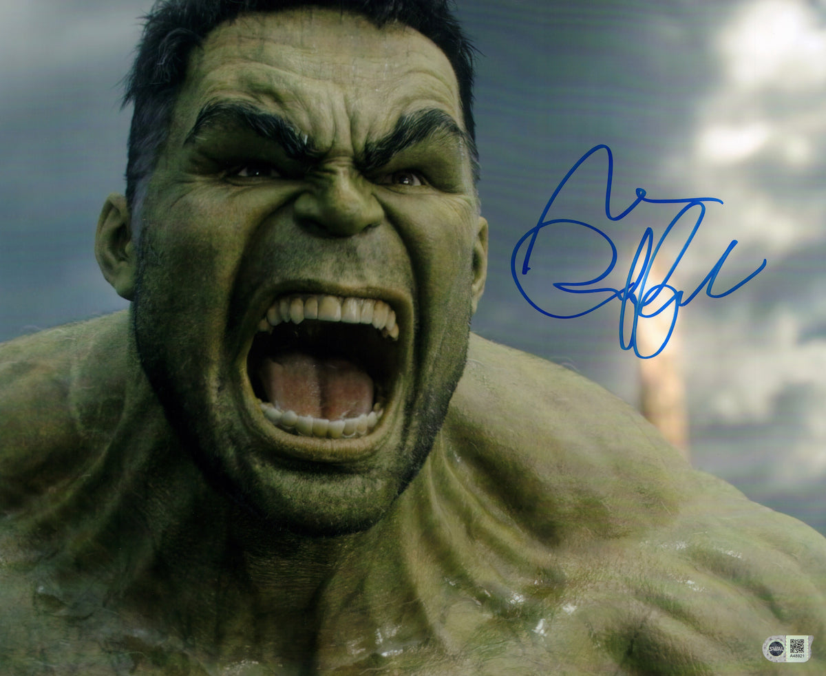 Mark Ruffalo as the Hulk in Thor: Ragnarok (SWAU) Signed 16x20 Photo ...